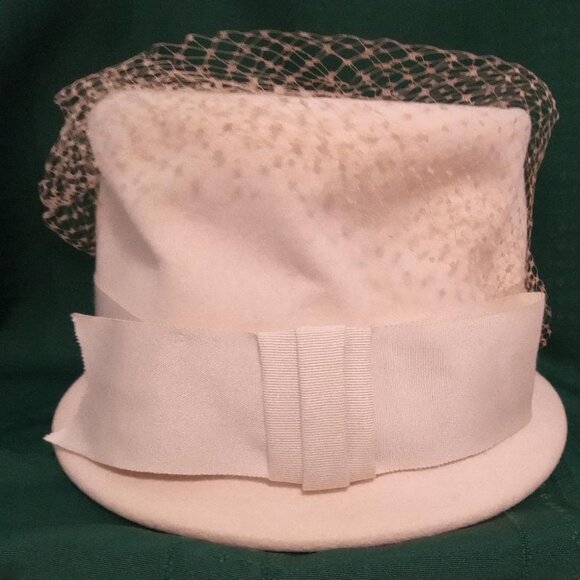 ritz | Accessories | White Wool Vintage Hat With Ribbon And Net Trim ...